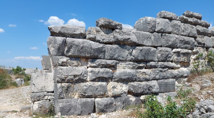 DAORSON – kamen svjedok drevne moći ilirske civilizacije – Crtice iz ...